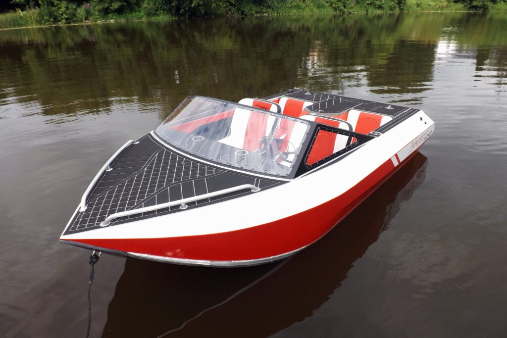 Available Boats - Minijet Inc.