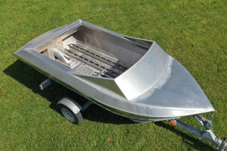 DIY Kits and Welded Hulls - Minijet Inc.